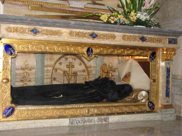 Santa Catalina Labouré, los dulces y sencillos secretos de una feliz ...