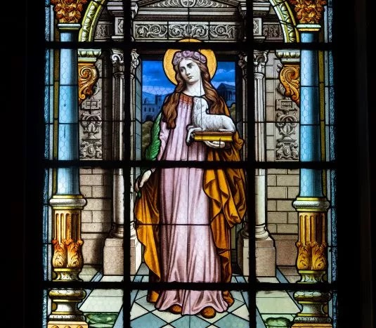 Santa Inés, la luz de su pureza brillando en una casa de perdición ...