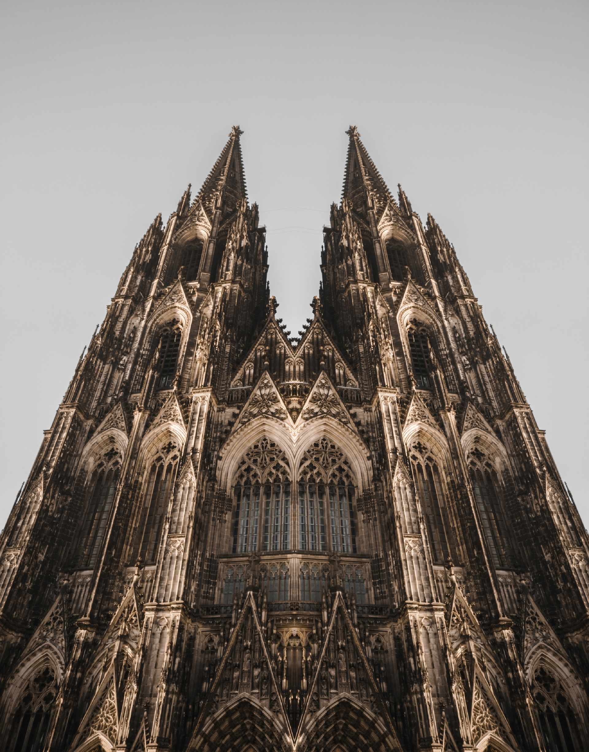 Para el hombre pequeñito y sufridor de hoy, la súplica a la Virgen de ...