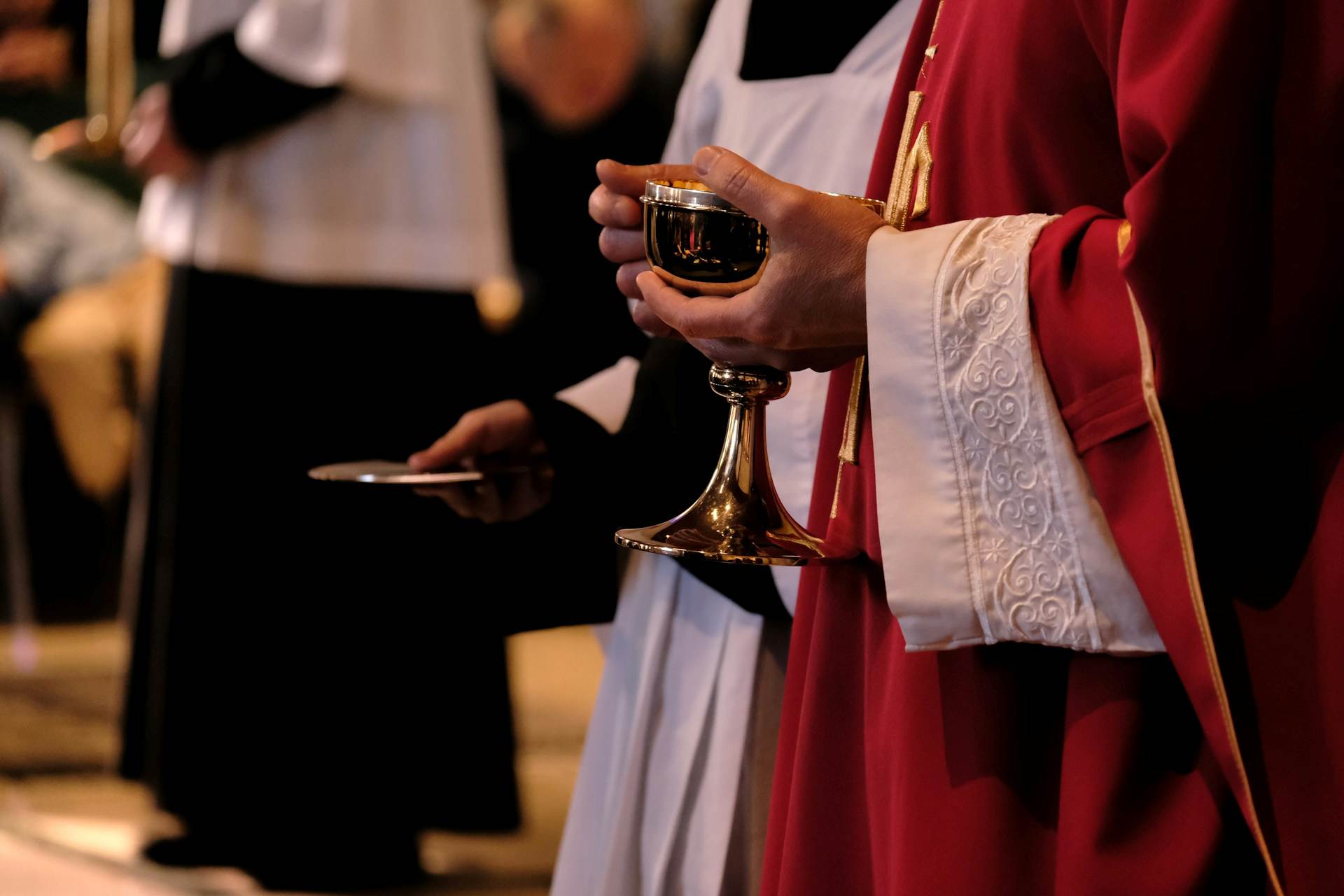 El nuevo tipo de sacerdote estadounidense: 33 años, familia católica y ...